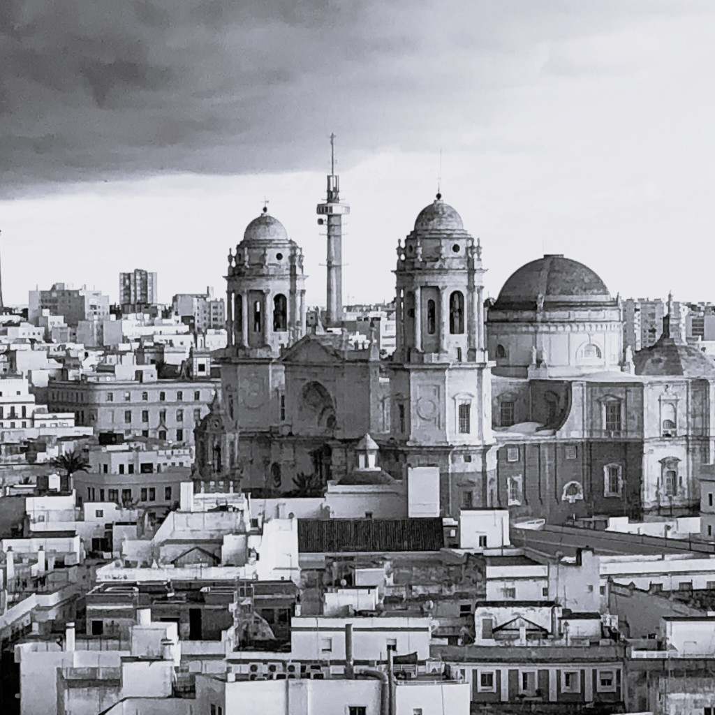 EL ASCENSOR INFINITO DEL TERROR EN CÁDIZ – "El trote de la culebra ...